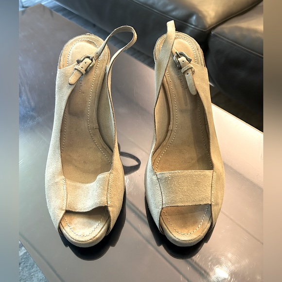 Roberto Del Carlo | Shoes | Roberto Del Carlo Greige Suede Slingback ...